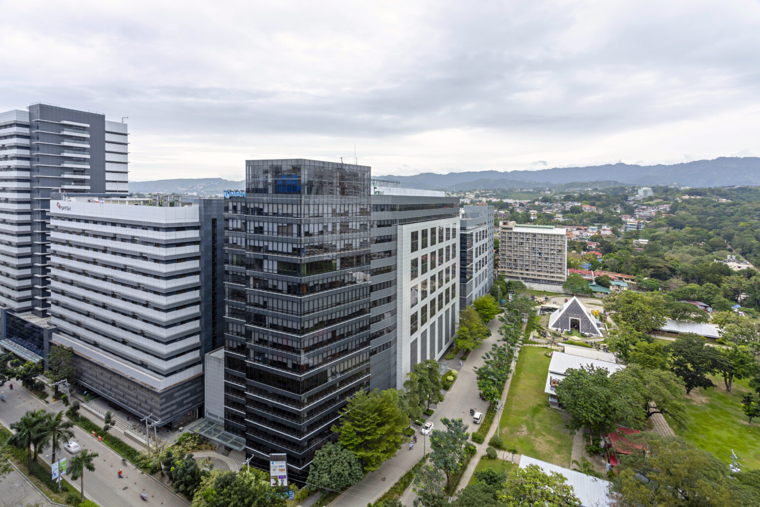 About Us - AREIT, Inc.